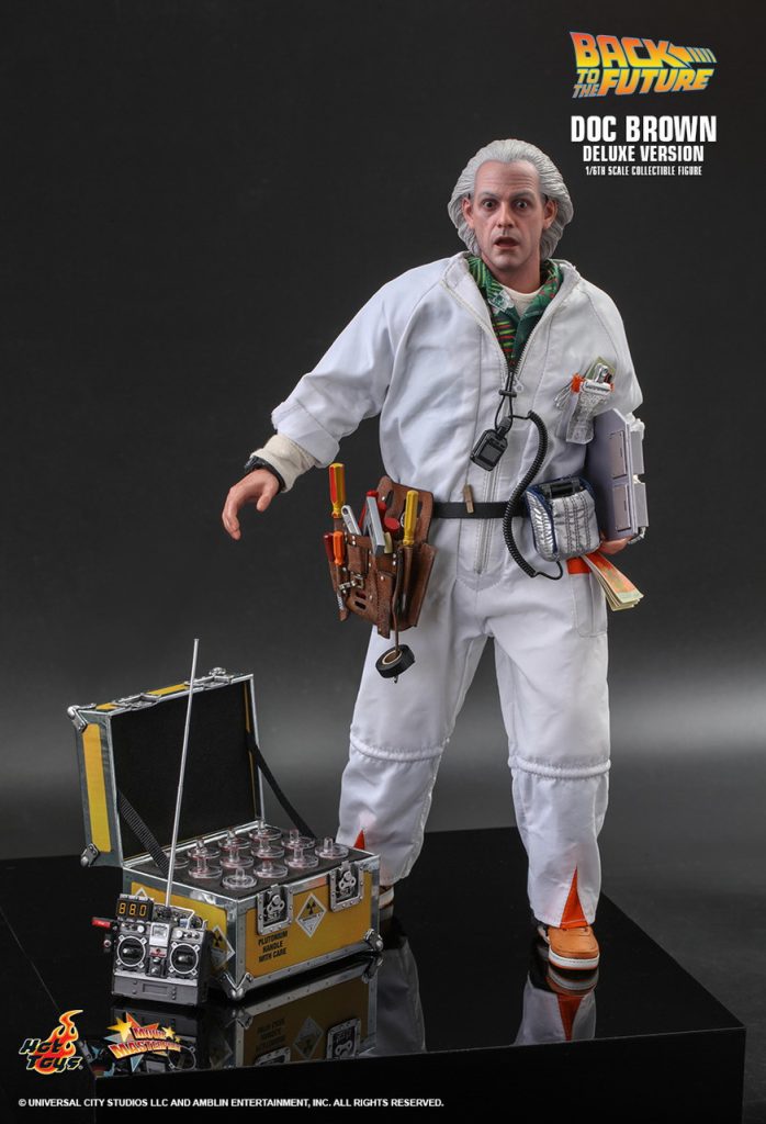 Hot Toys – BTTF – Doc Brown Deluxe Version 1/6 Scale – Knowhere ...
